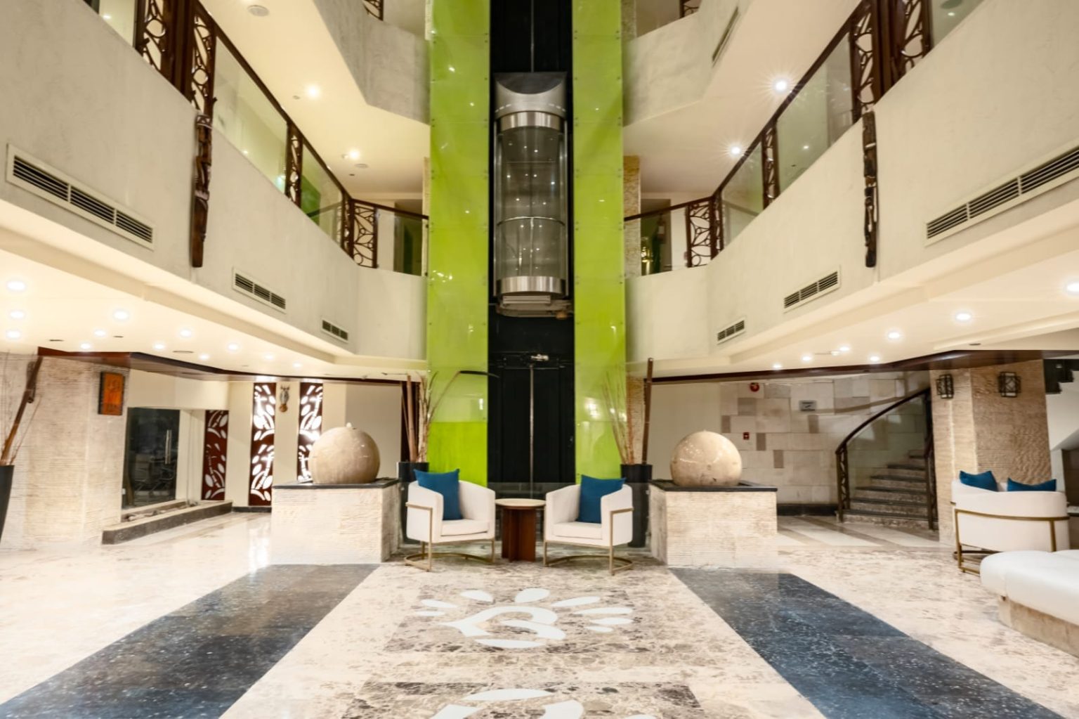 Home - La Rosa Boho Aquapark Hotel